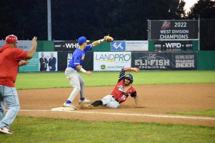 Muckdogs begin playoffs today; clinch top seed with 9-2 win Saturday ...