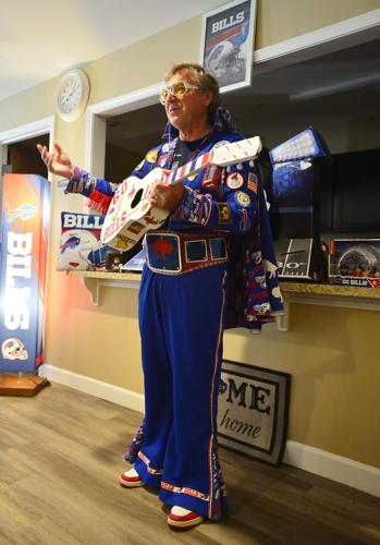 (WATCH) PHOTOS: Bills Elvis is in the building | Local News | thelcn.com