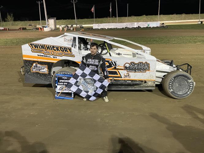 Jon Rivers and Phil Vigneri III open up 2023 at Genesee Speedway in ...