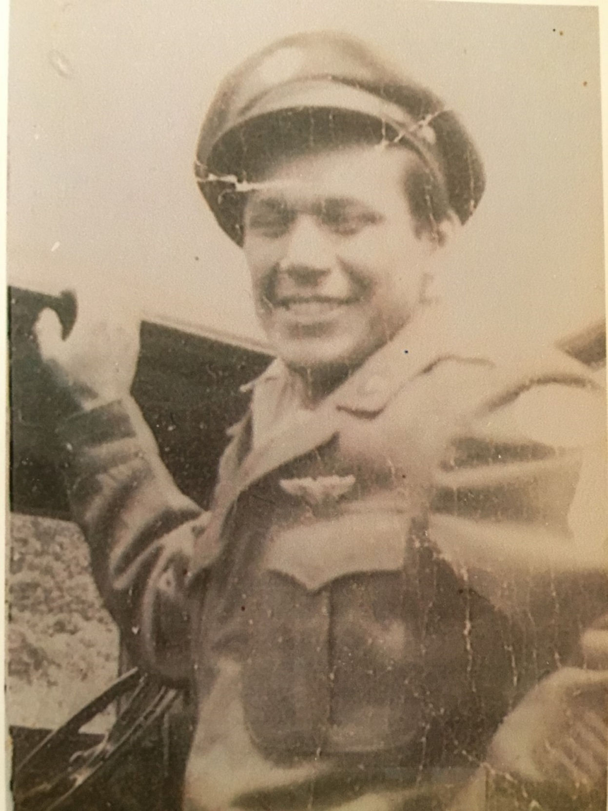 World War II airman inducted into state Senate’s Veterans Hall of Fame ...