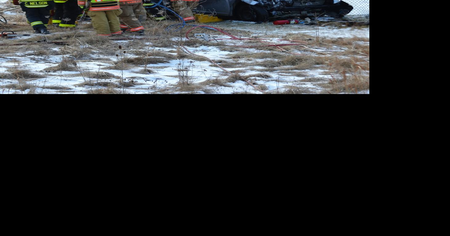 Three hospitalized after Avon crash | Local News | thelcn.com