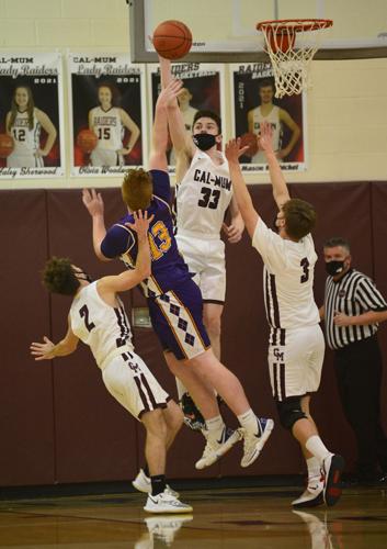 SEC. V BASKETBALL: Cal-Mum boys pull away from York in C2 semis behind ...