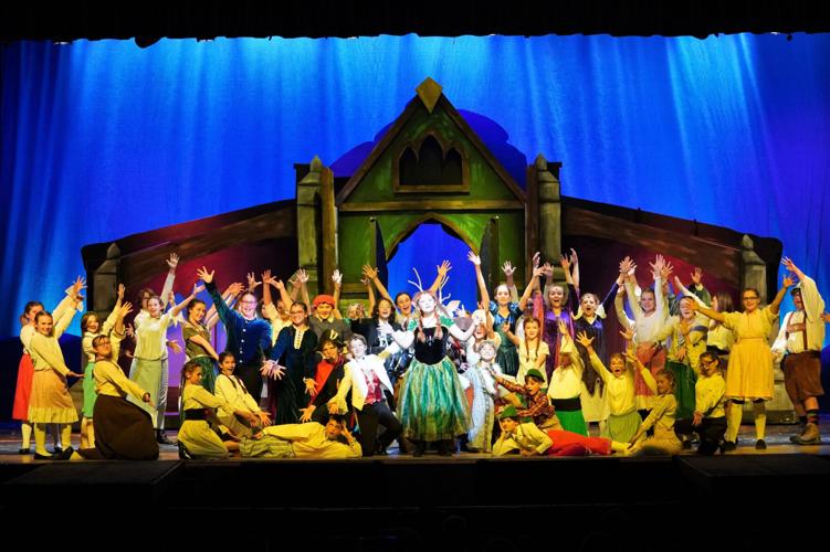 A kind of magic: Family is focus on stage and off for Livonia’s ‘Frozen ...