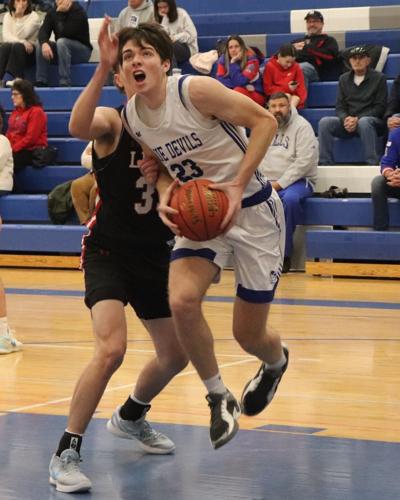 (WATCH) H.S. BOYS BASKETBALL: Geneseo rallies late to beat Le Roy ...