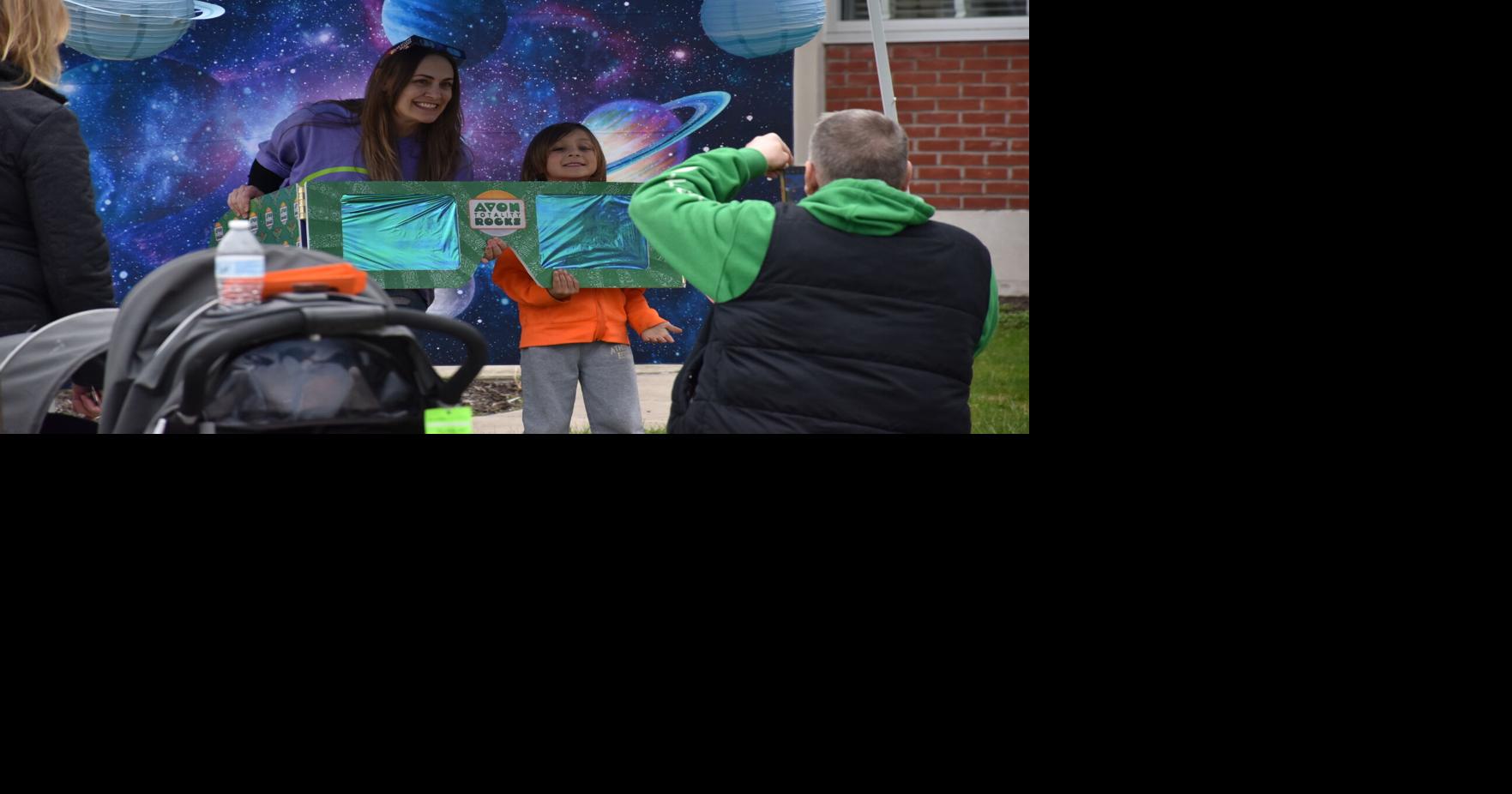 UPDATE: Jammin' in Geneseo; rockin' totality in Avon | Public Service ...