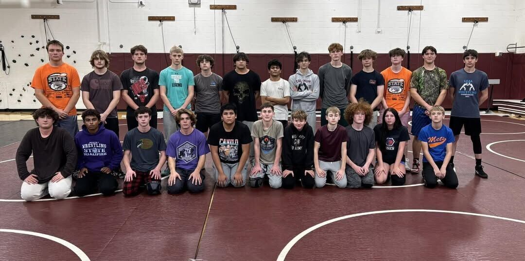 H.S. BOYS WRESTLING: Caledonia-Mumford captures home victory against ...