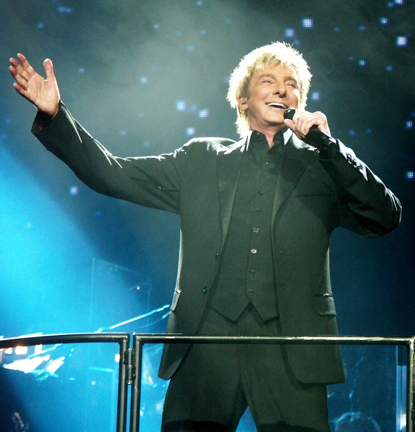 Barry Manilow announces farewell concerts in Upstate NY | Lifestyles ...