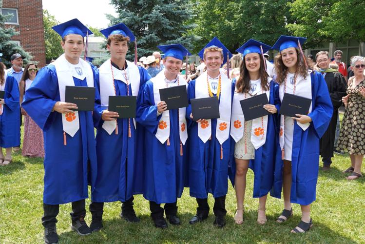 Livonia graduates encouraged to be themselves | News | thelcn.com