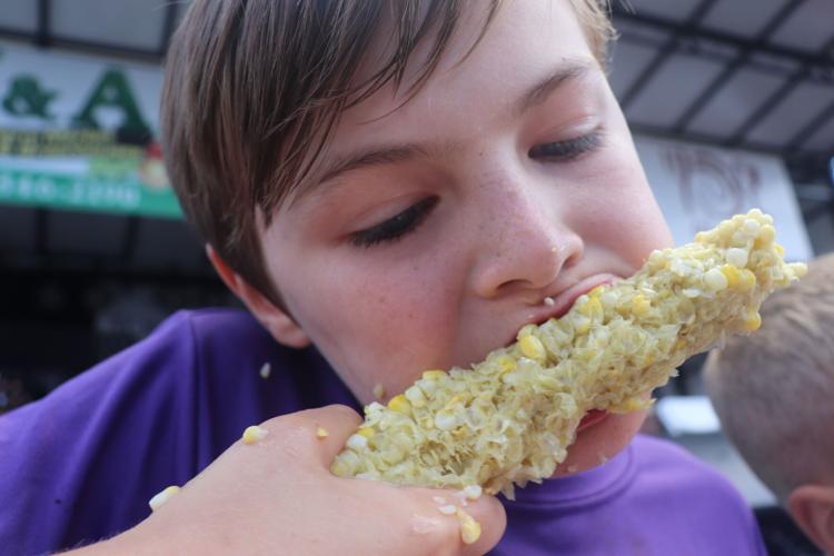 WATCH: Poppin' good fun at Avon Corn Festival | Top Story | thelcn.com