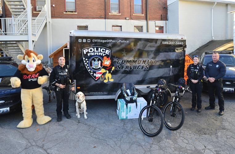 Perry police showcasing new cargo trailer | | thelcn.com