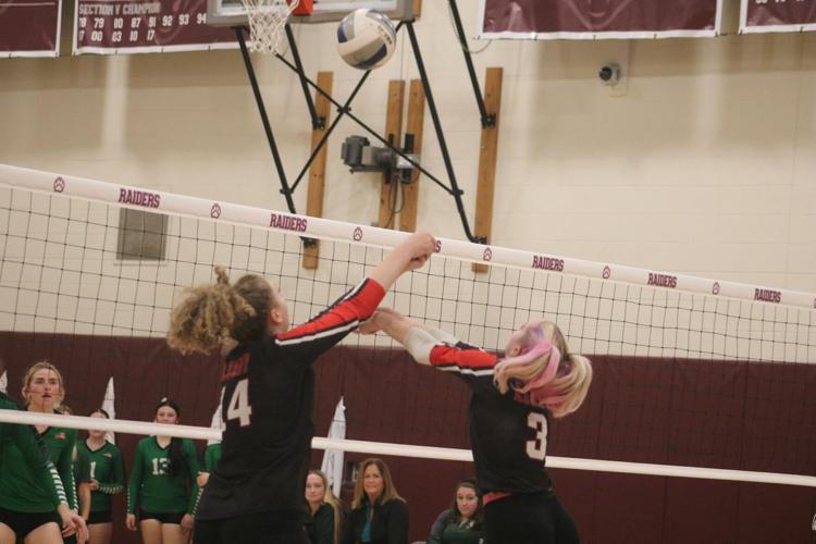 SEC. V GIRLS VOLLEYBALL: Le Roy outlasts Avon to claim second straight 'C1' title | Sports ...