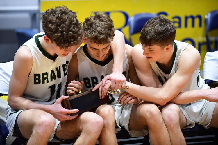 DYNASTY: Avon boys claim fourth sectional title in five years defeating ...