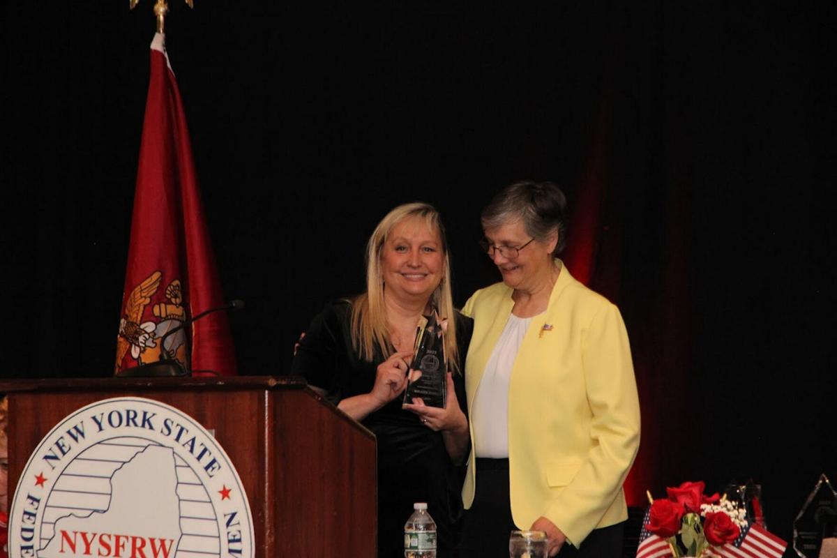 Byrnes receives leadership award | Local News | thelcn.com