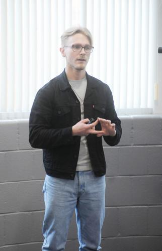 Team Riggi pitches winning game plan at March Madness Einstein Day ...