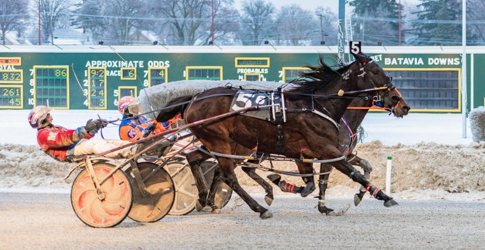 DOWNS RACING: Open action was on tap at Batavia Thursday | Sports ...