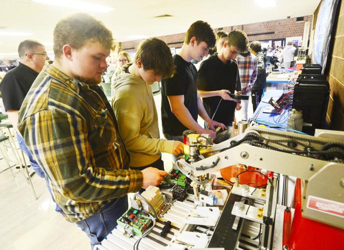 WATCH: GLOW students test STEM skills at Tech Wars | Local News ...