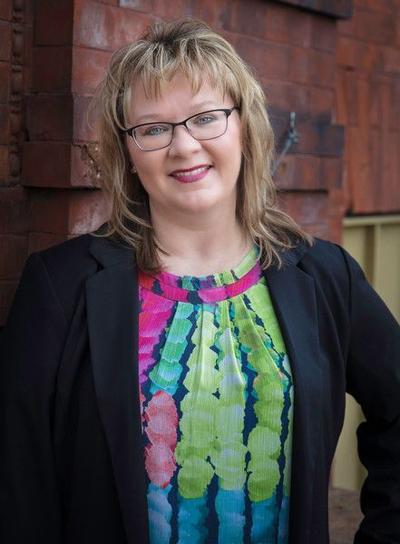 Livingston County bids farewell to retiring deputy county administrator ...