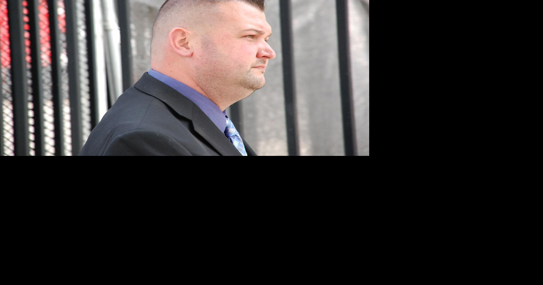 Former Avon police chief sentenced to probation | News | thelcn.com