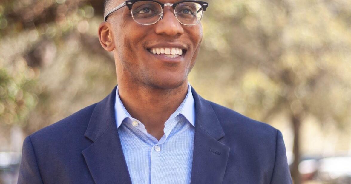 Democrat Christian Menefee sworn in to Texas’ 18th Congressional ...