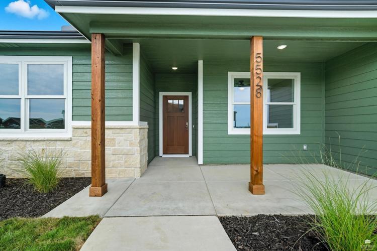 5528 Goheen Dr., Manhattan, KS 66503 | Single-Family Houses ...