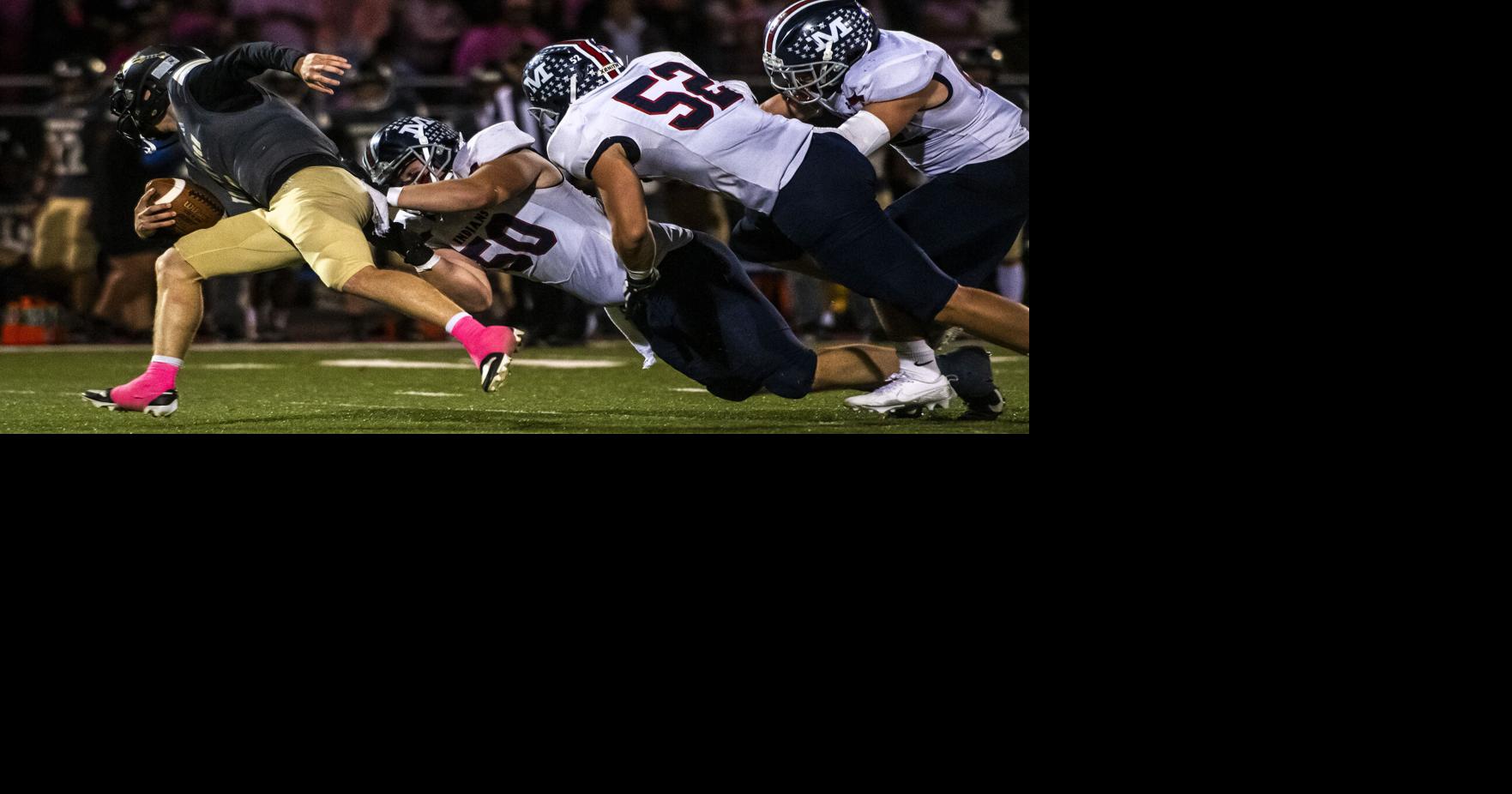 Manhattan High football demolishes Topeka High | Sports | themercury.com