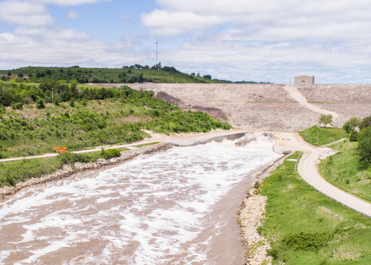 Corps: No plans to open Tuttle Creek Dam spillway gates | News ...