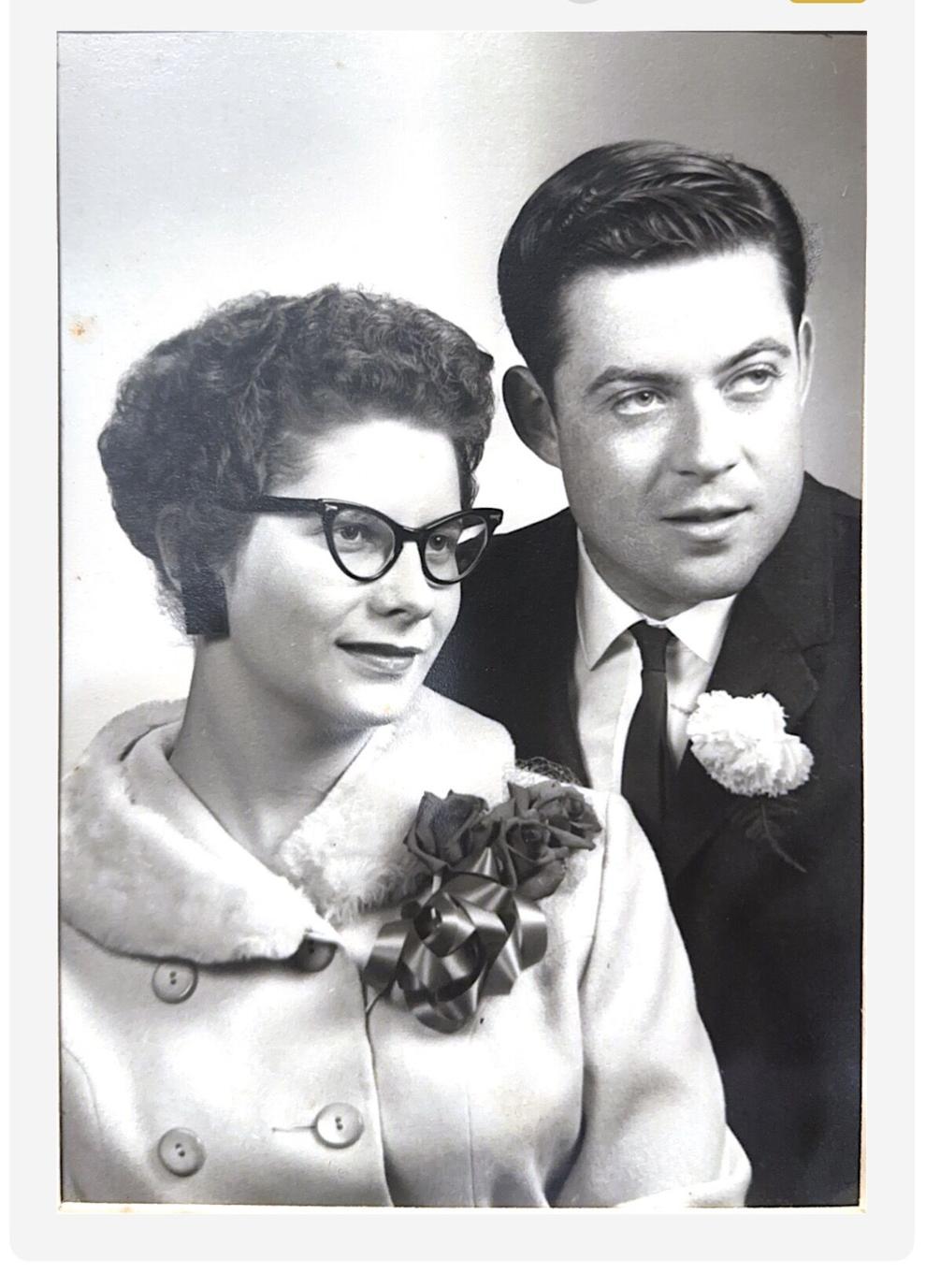 HUNDLEY | Announcements | themercury.com