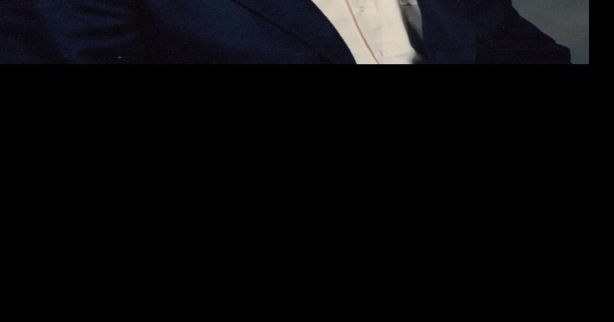 Phil Howe Glenn Niess, Sr. | Tributes | themercury.com