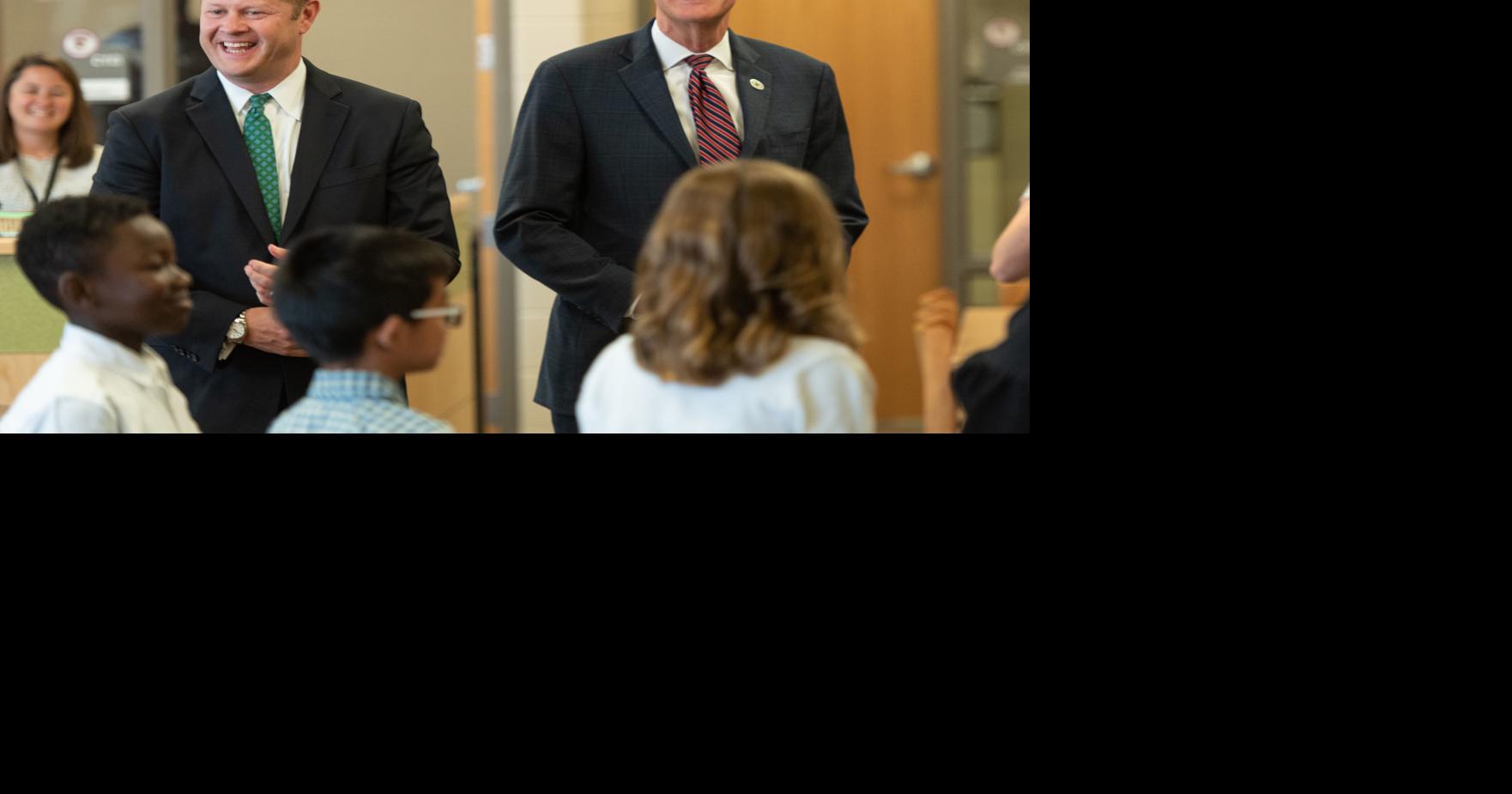 Sen. Moran and acting army secretary tour Seitz Elementary | Area ...