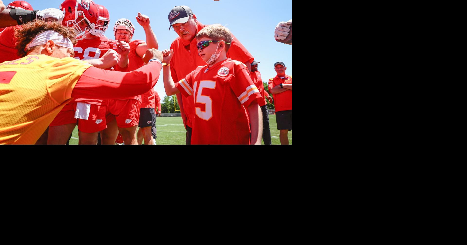 'Four hours of pure joy' | Manhattan boy with rare liver disease meets ...