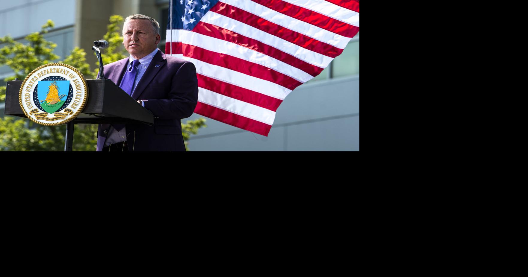 'I AM HOME' | K-State President Richard Linton completes cancer ...