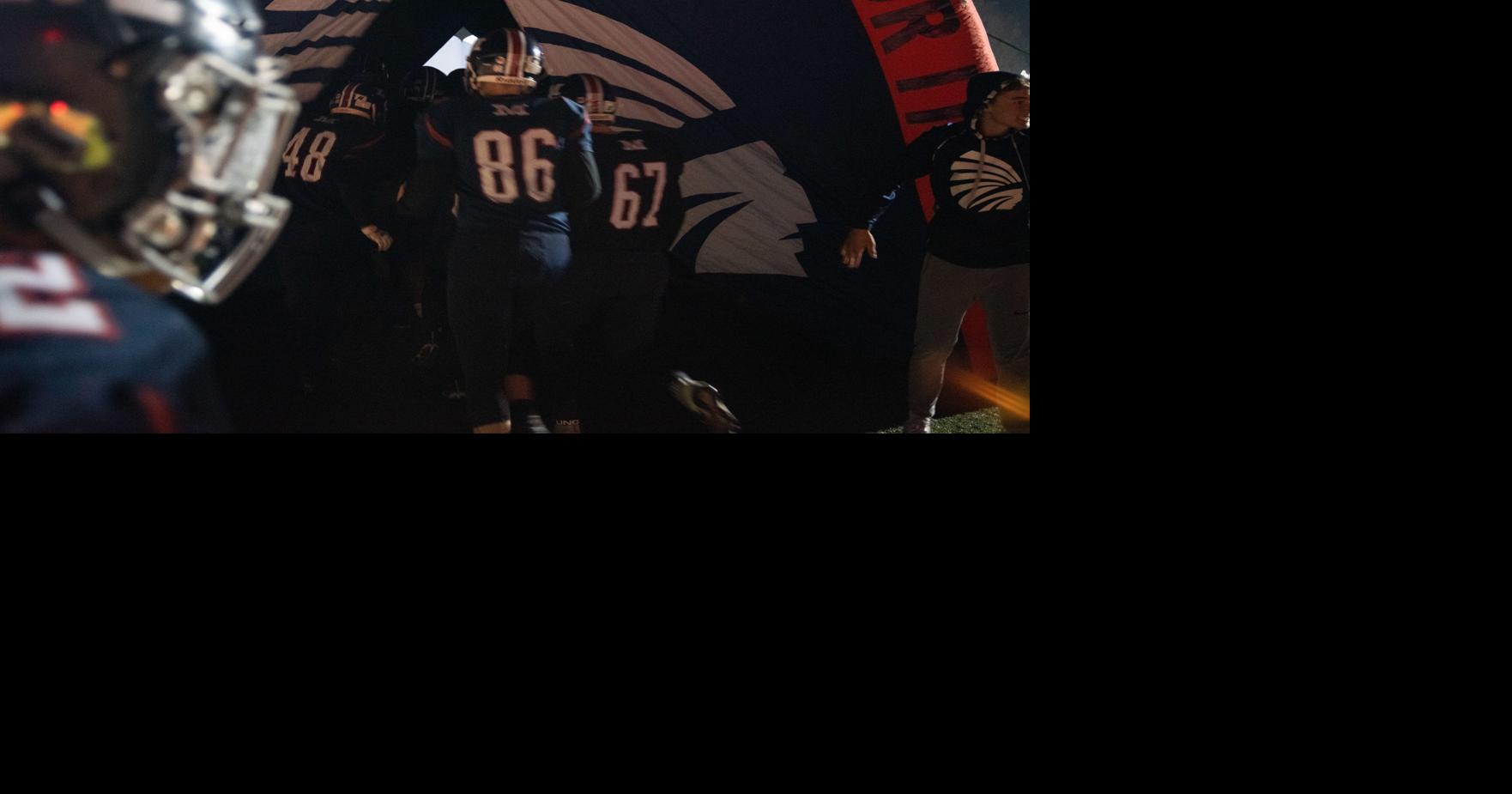 The Manhattan Indians take the field | Images | themercury.com