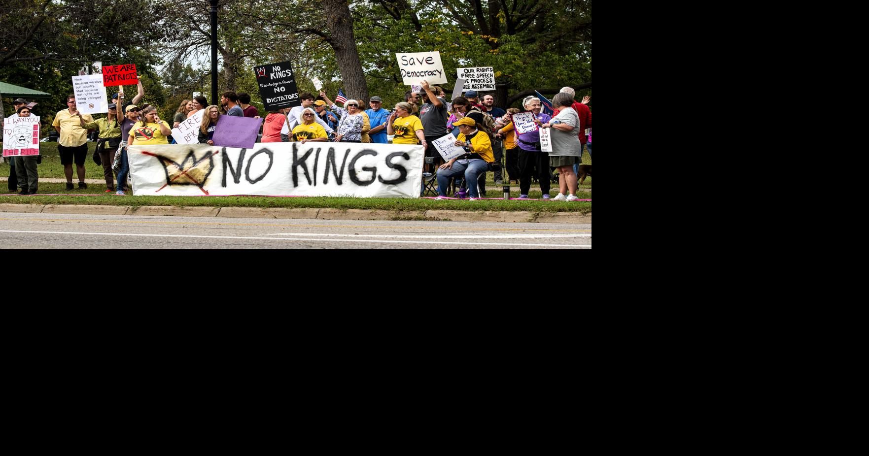 1,500 gather for 3rd local 'No Kings' protest | News | themercury.com
