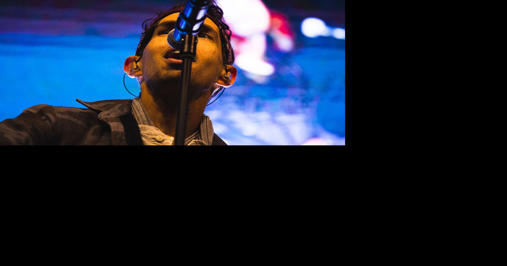 Local Christian band Cloverton hosts Christmas sing-along concert ...