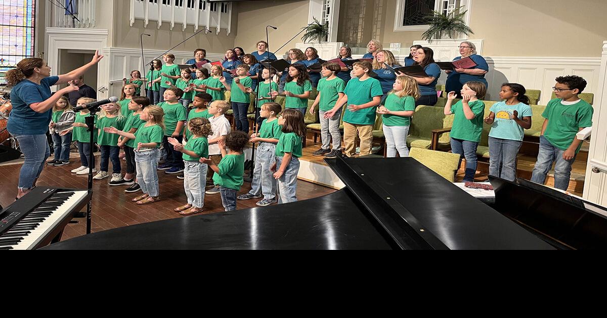 For the love of singing — Voices in the Laurel is for lifelong singers ...
