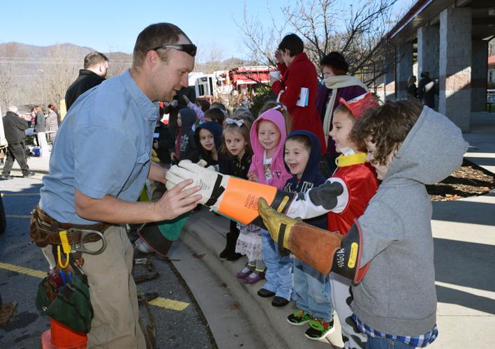 Clyde Elementary School students learn about careers | News ...
