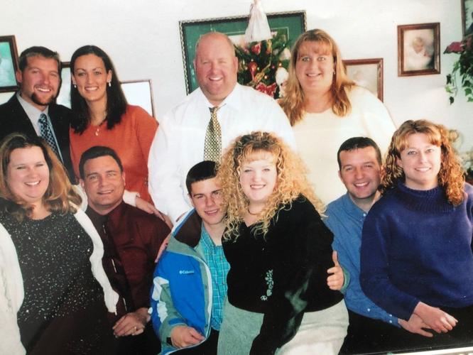 Brooks family celebrates Father's Day with a crowd | Life ...