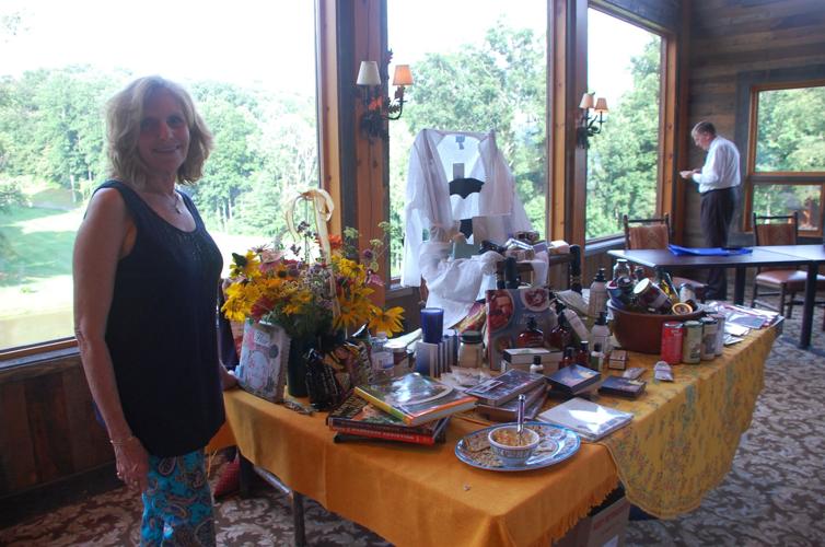 Ladies shop till they drop | News | themountaineer.com