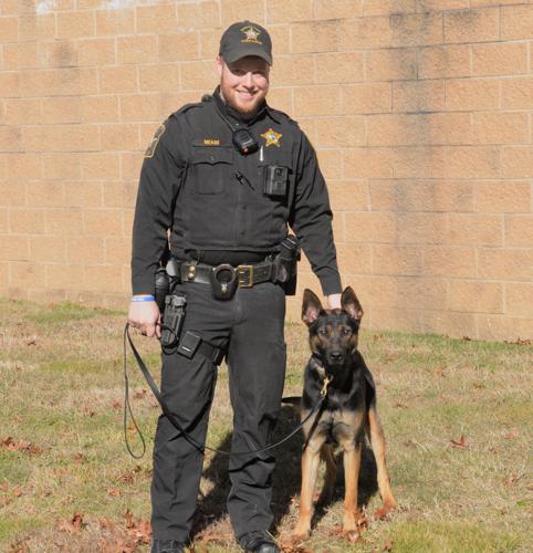 Next generation of K-9 handlers walk the stage at HCC | News ...