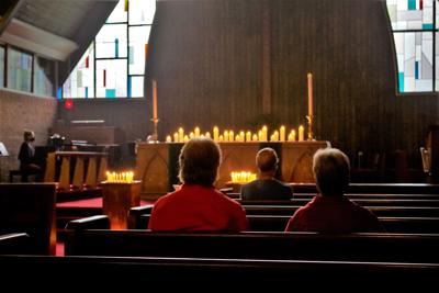 Join Sunday candlelight service | Religion | themountaineer.com