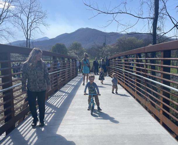 The missing link: bridge soaring over Richland Creek unlocks greenway ...