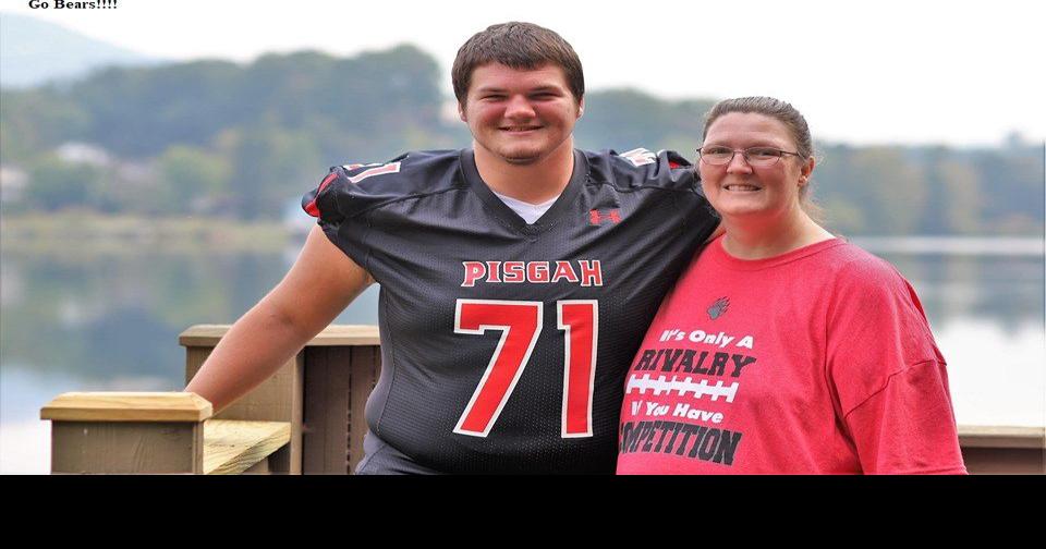 Zachary Webb | | themountaineer.com