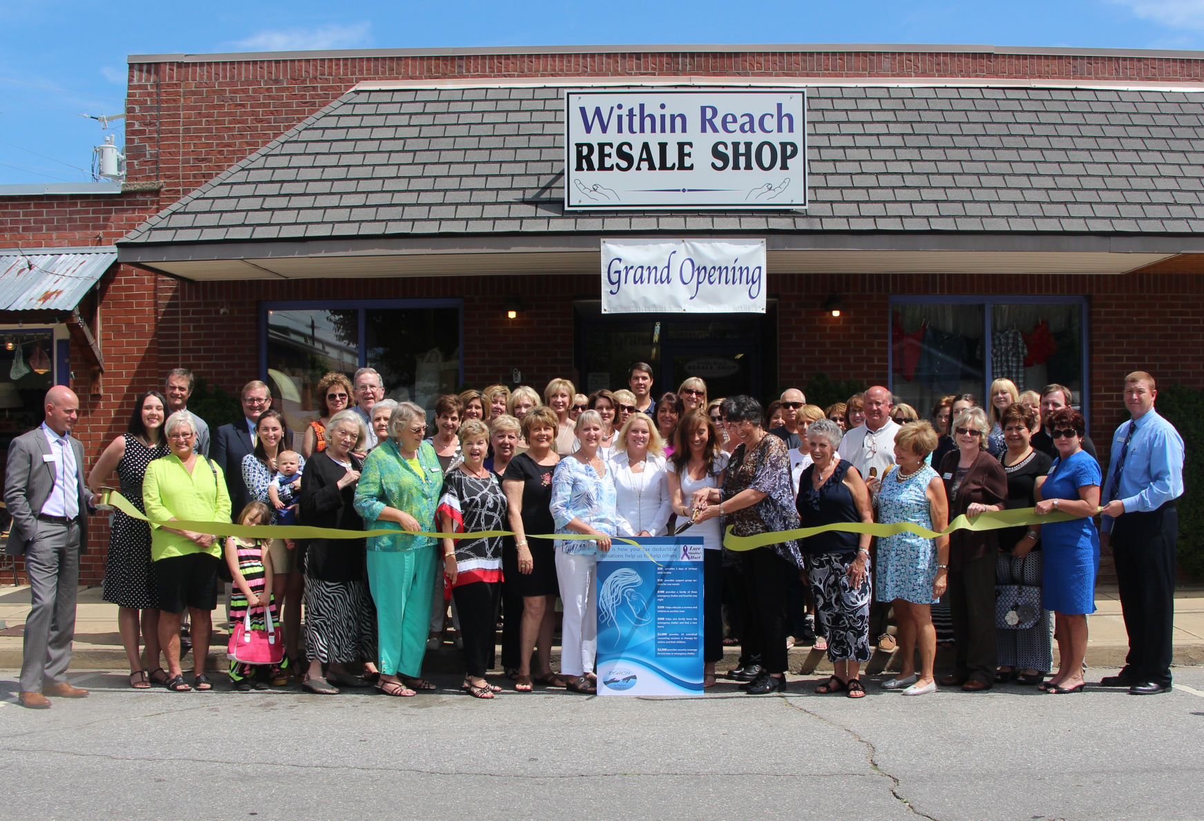 REACH thrift store reopens following a refresh | Life | themountaineer.com