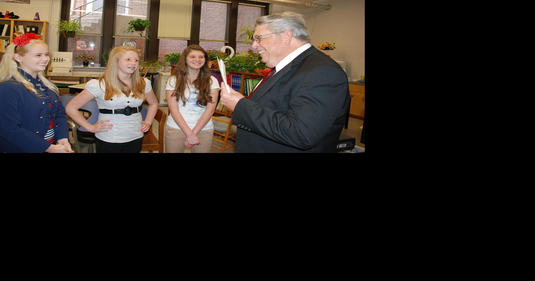 Canton Middle School honors vets | News | themountaineer.com