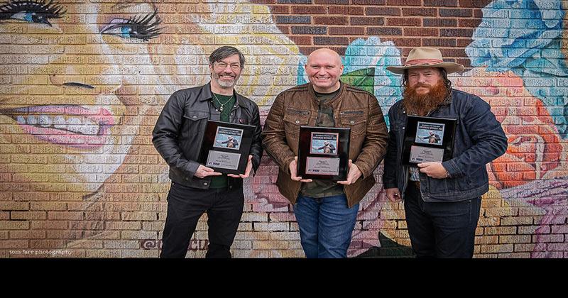 Darren Nicholson celebrates first No. 1 song as a solo artist | Arts ...