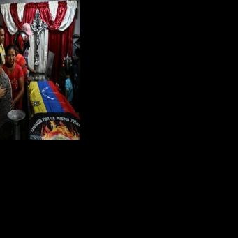Fear vies with sorrow at funeral for Venezuelan political prisoner ...