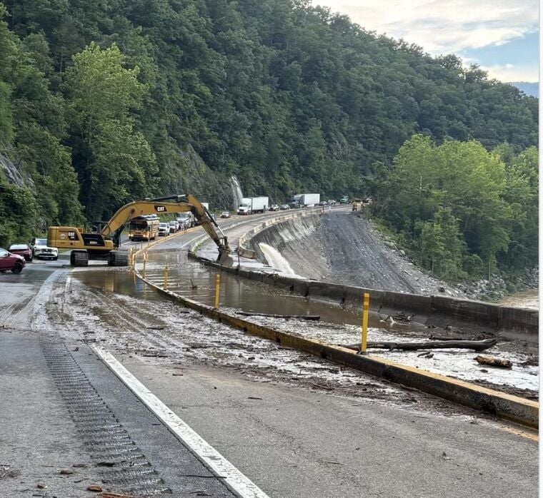 I-40 closed again: Wash out on Tennessee side of state line closes ...