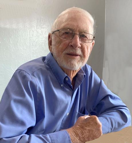 Kenneth Lowe | Obituaries | themountaineer.com