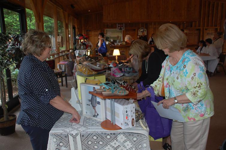 Ladies shop till they drop | News | themountaineer.com