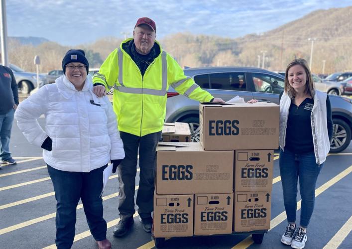 Rotary Clubs feed over 500 families for Christmas | News ...